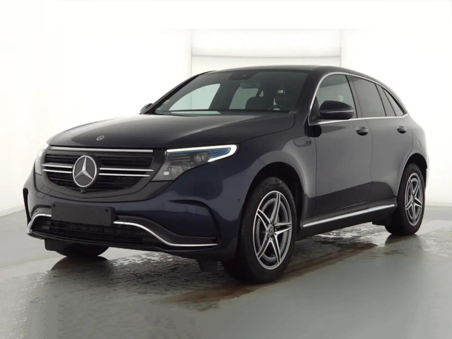SELDUR Mercedes-Benz EQC AMG Line – Skúlason Bílar