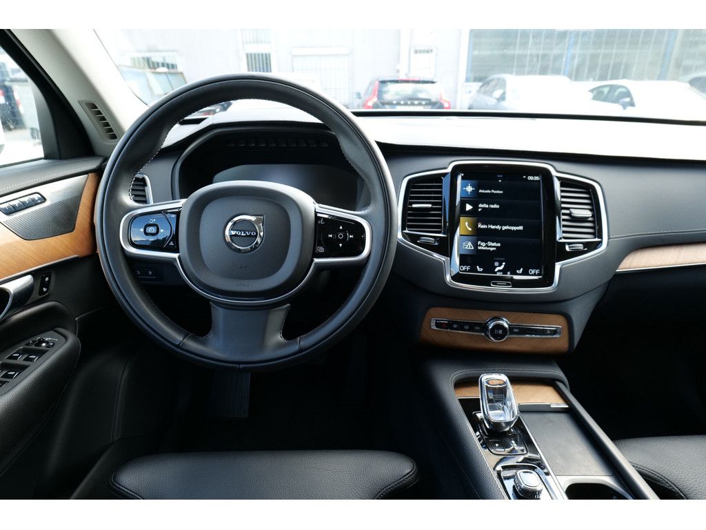 SELDUR Volvo XC90 T8 AWD Inscription – Skúlason Bílar