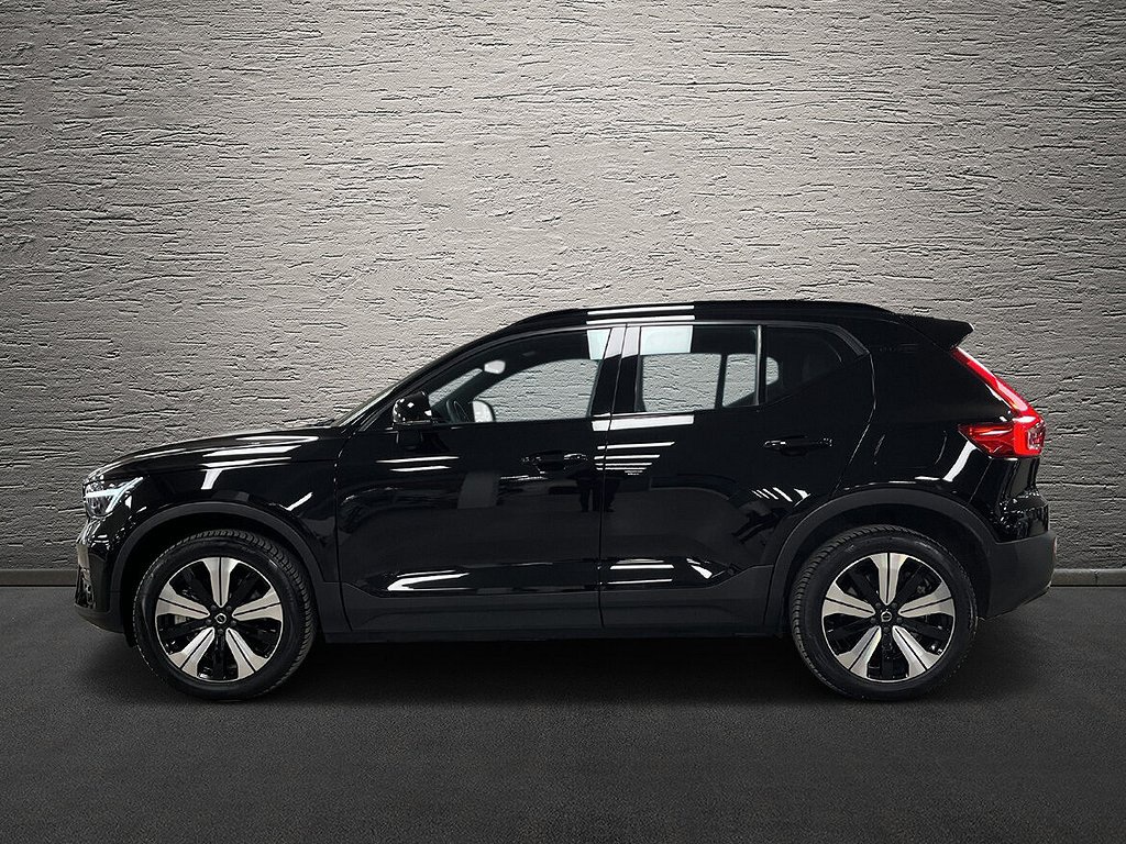 SELDUR Volvo XC40 Recharge Single Motor Core Edition – Skúlason Bílar